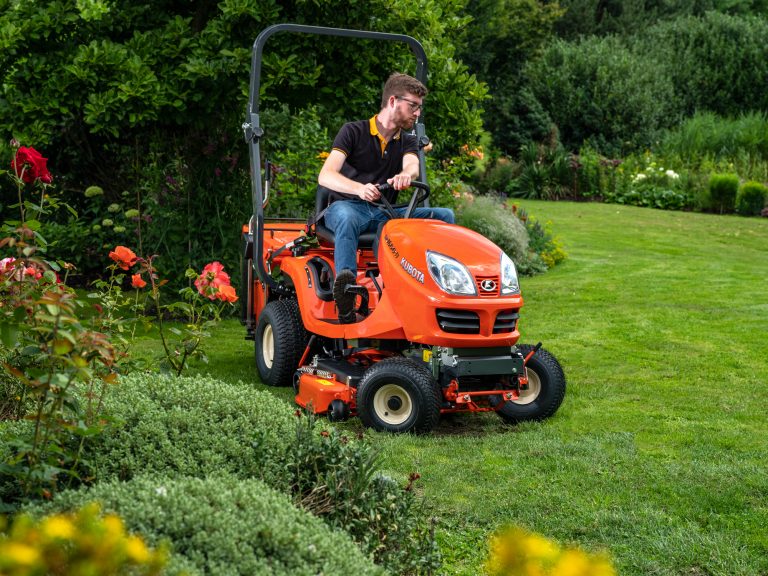 KUBOTA GR1600 ID RIDE ON MOWER (13.5HP) Online Shop | Irelands Group
