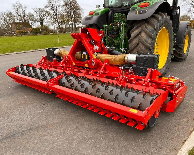 KVERNELAND NGH 401 4m HYD FOLDING POWER HARROW Online Shop | Irelands Group