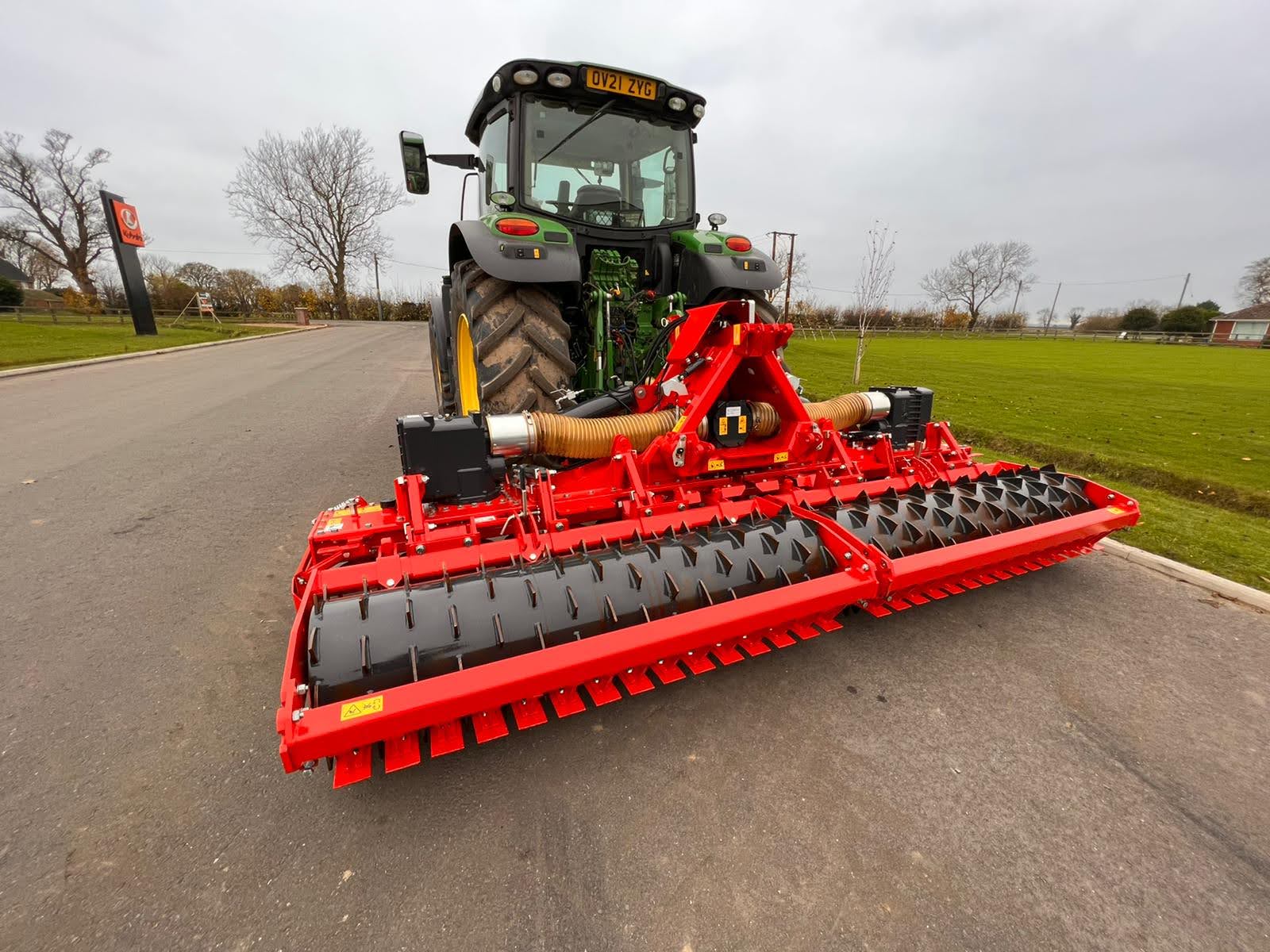 KVERNELAND NGH 401 4m HYD FOLDING POWER HARROW Online Shop | Irelands Group