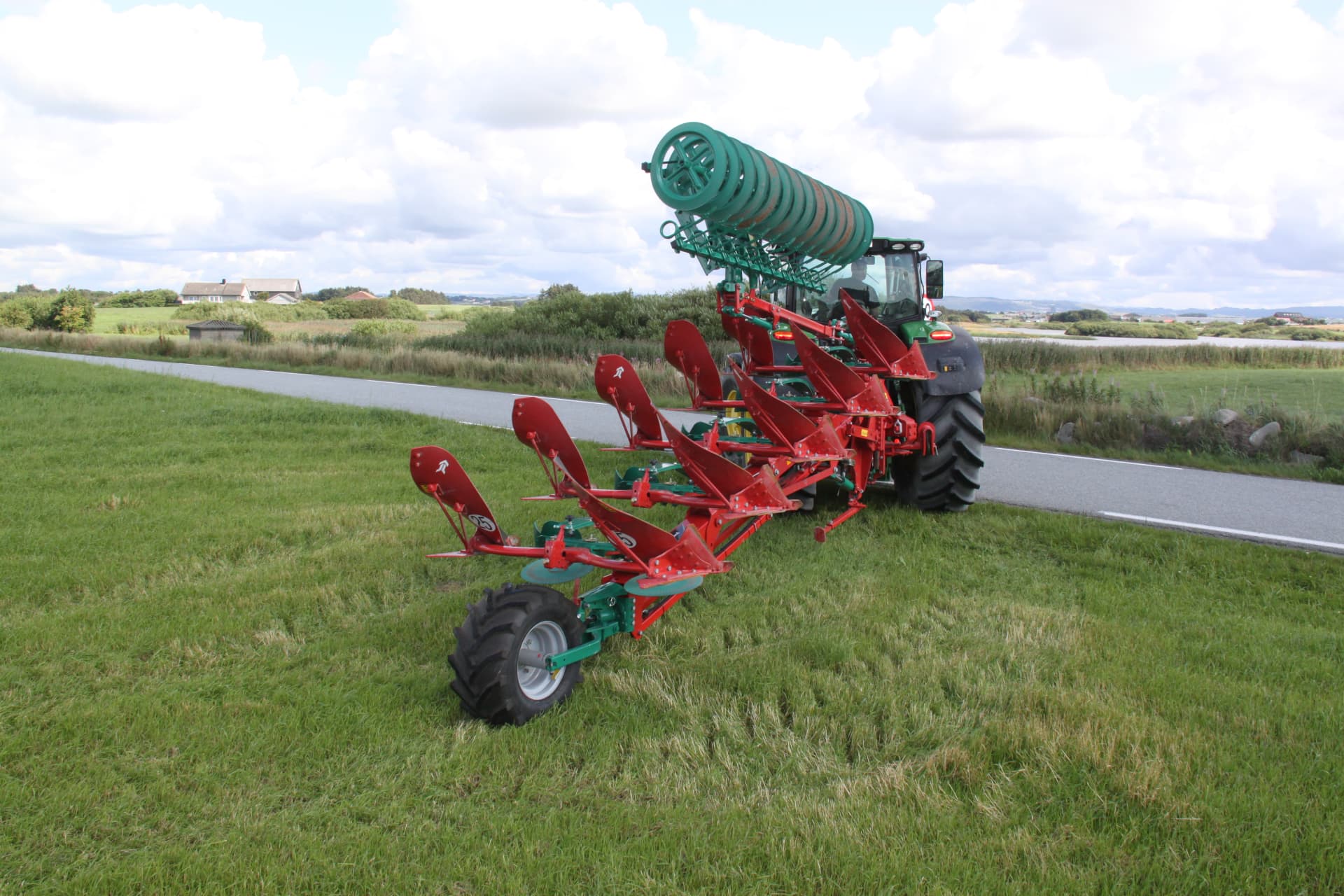 KVERNELAND 3300 S PLOUGH Online Shop | Irelands Group