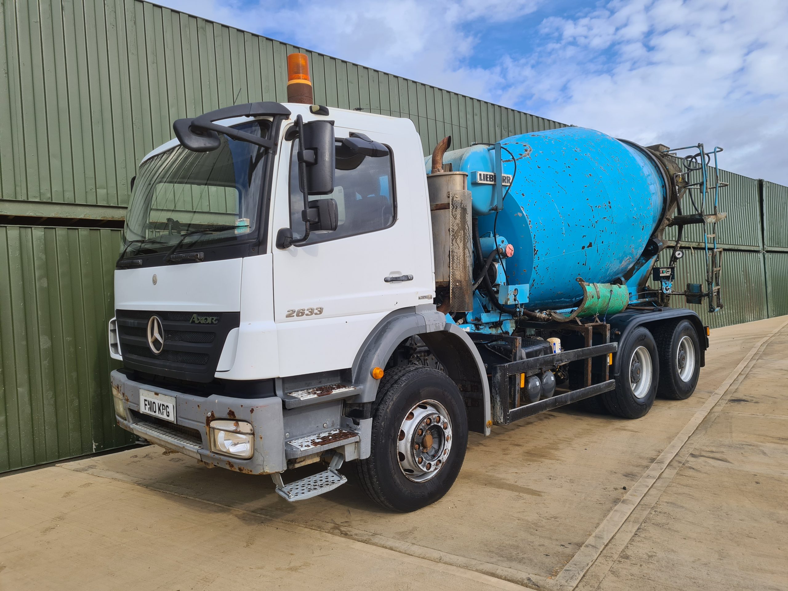MERCEDES AXOR 2633 6X4 CONCRETE MIXER For Sale | Shelton Motors