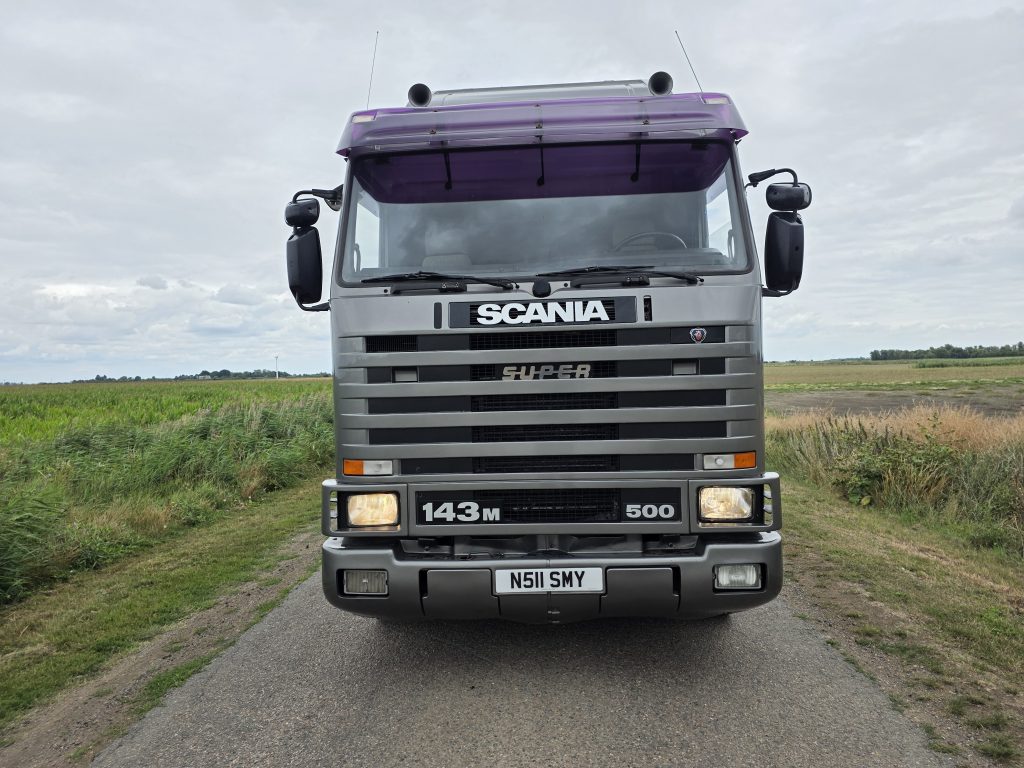 SCANIA 143M.500 TOPLINE STREAMLINE TRACTOR UNIT For Sale | Shelton Motors