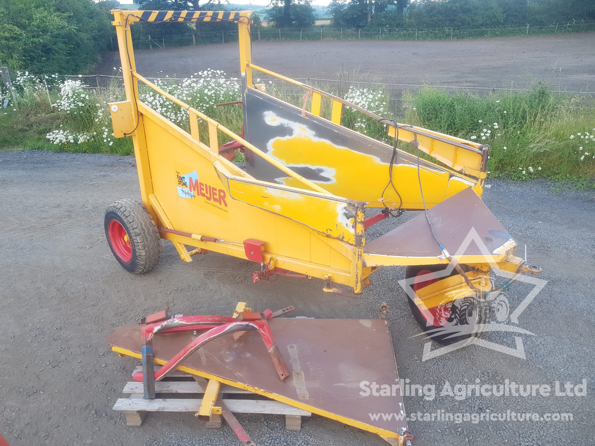 Meijer Finstone Bale Sledge